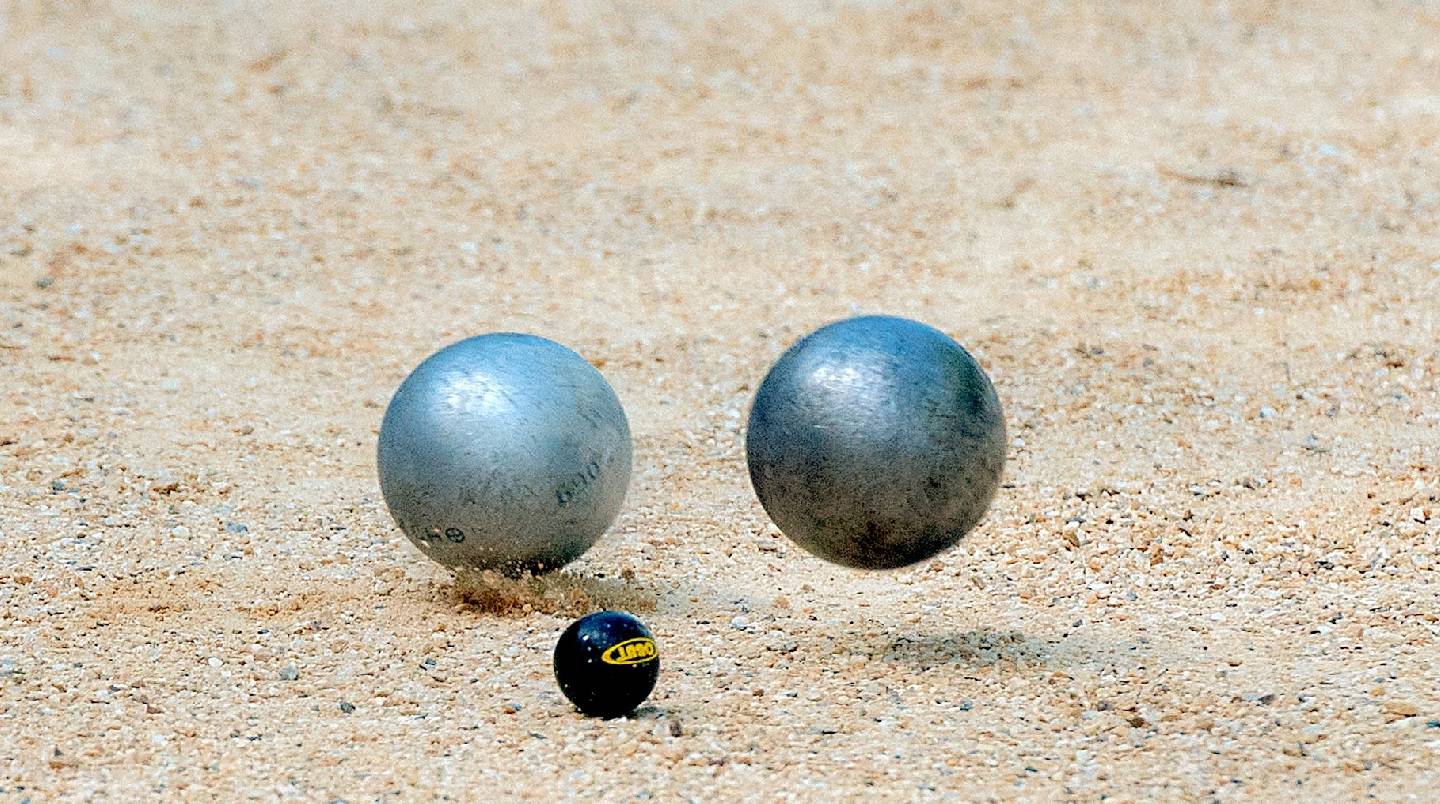 Quels diamètres et poids choisir pour vos boules de pétanque
